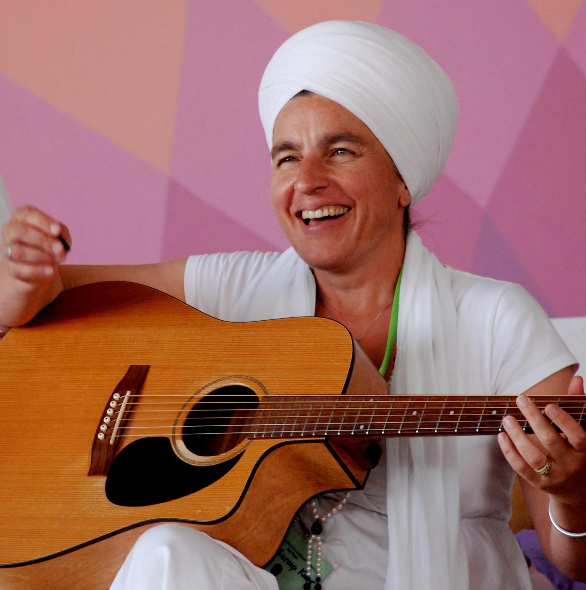 This Sacred Moment Ang Sang Wahe Guru - Dev Suroop Kaur Khalsa - Play ...