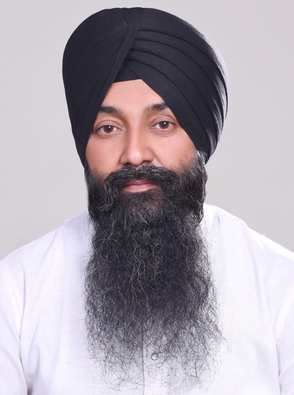 Dhan Dhan Ramdas Gur - Bhai Davinder Singh Batala (Hazoori Ragi) - Play & Download for Free ...