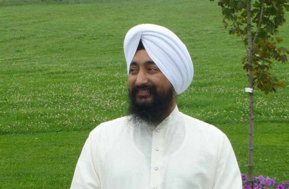 Bhai Baldev Singh Vadala - All Gurbani Online - SikhNet Play