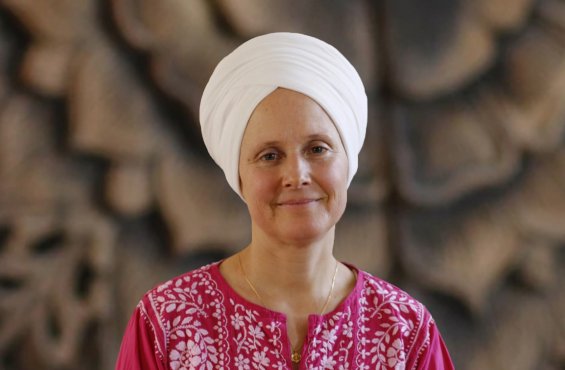 Snatam Kaur - All Gurbani Online - SikhNet Play